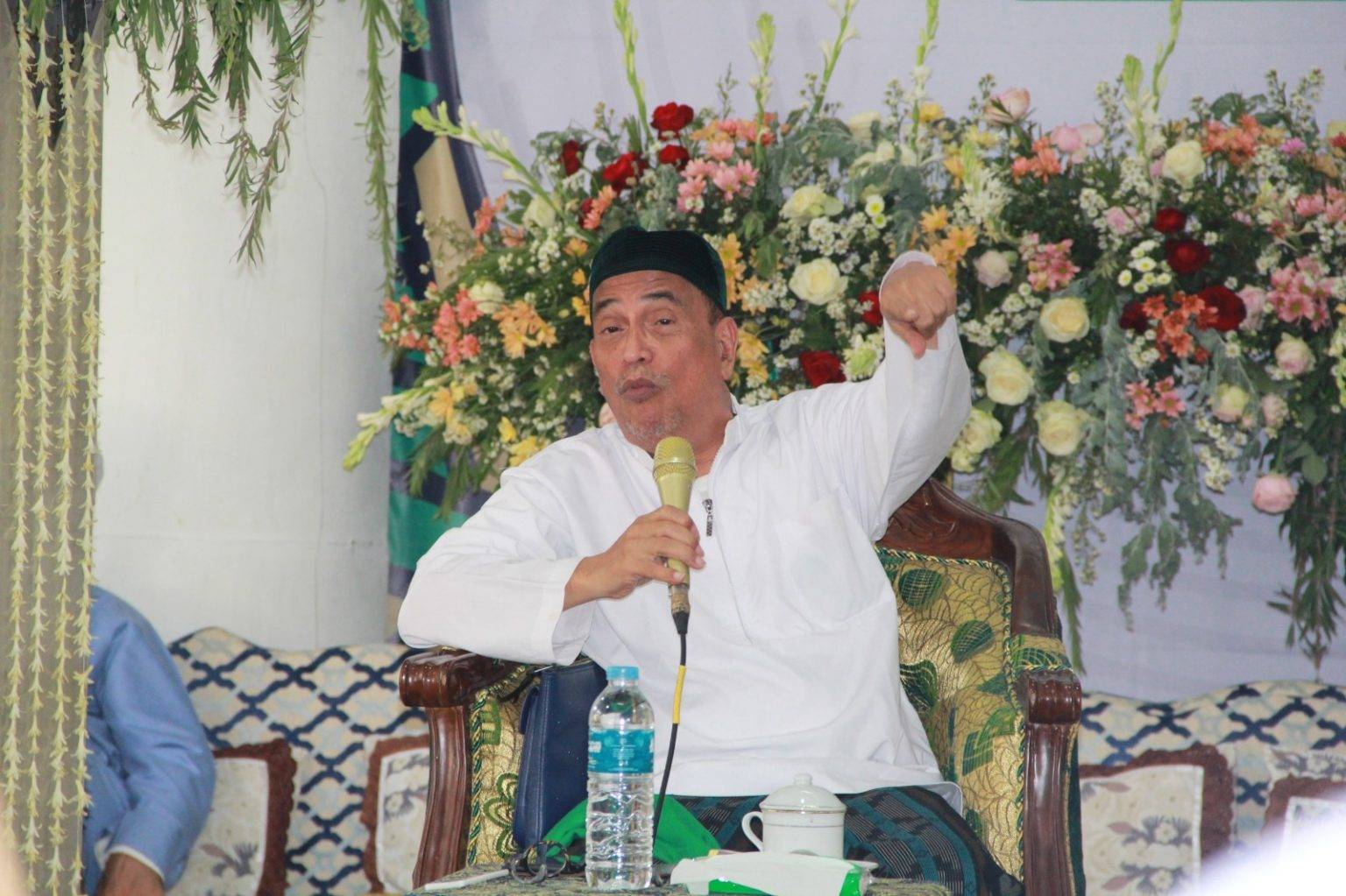 Tausiah Habib Umar Al-Muthohhar: Para Masyayikh itu Shalih sekaligus ...